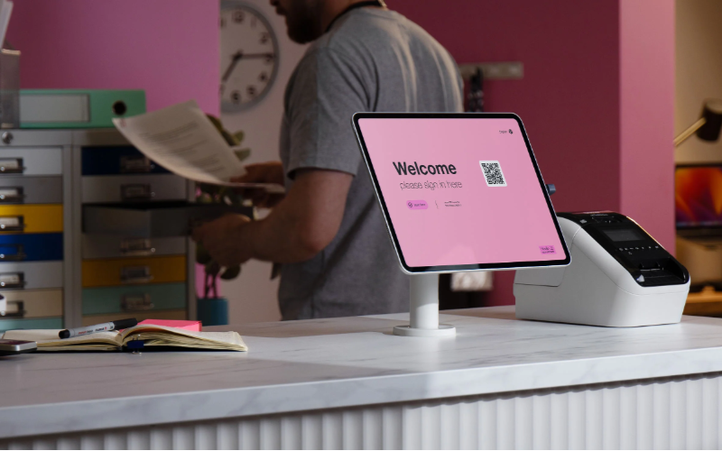 Desk Kiosks: Practical Solutions for Small Spaces - Bestkiosk